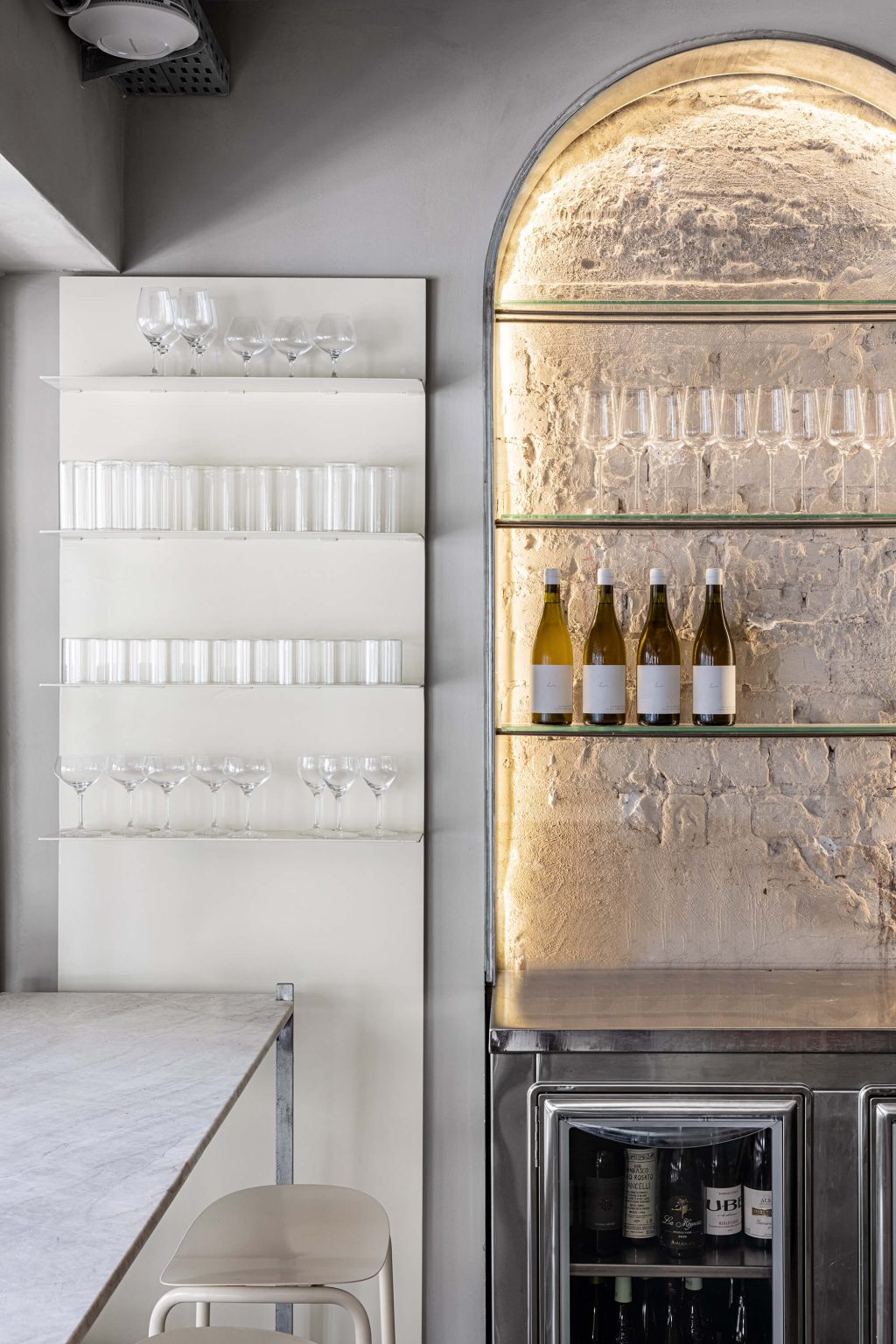 SANTI wine bar – RUST