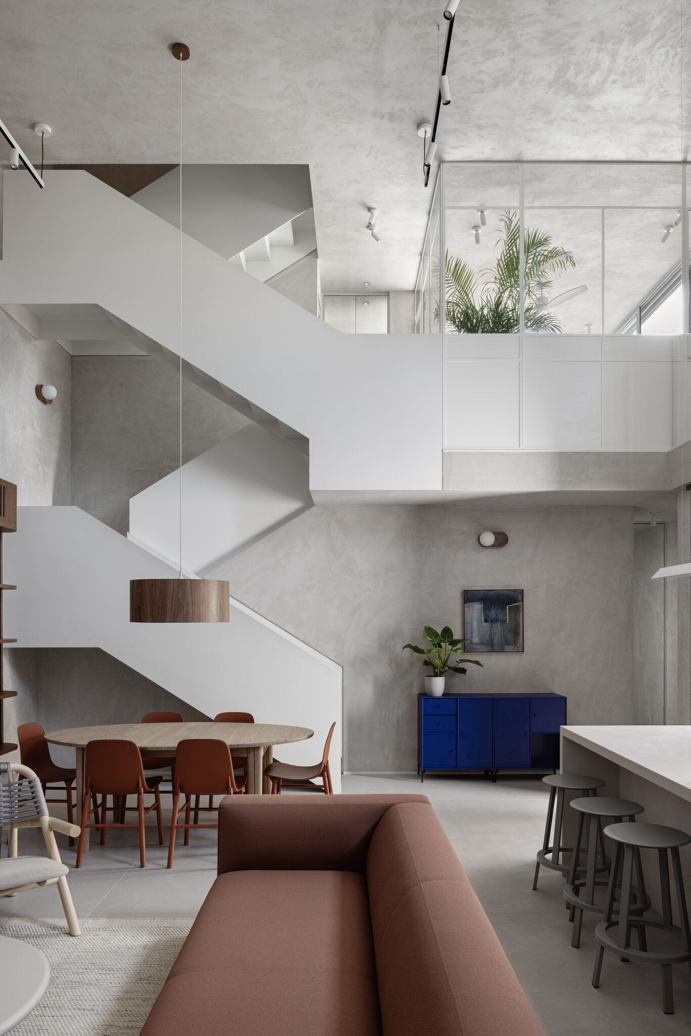 Family House 041 – RUST
